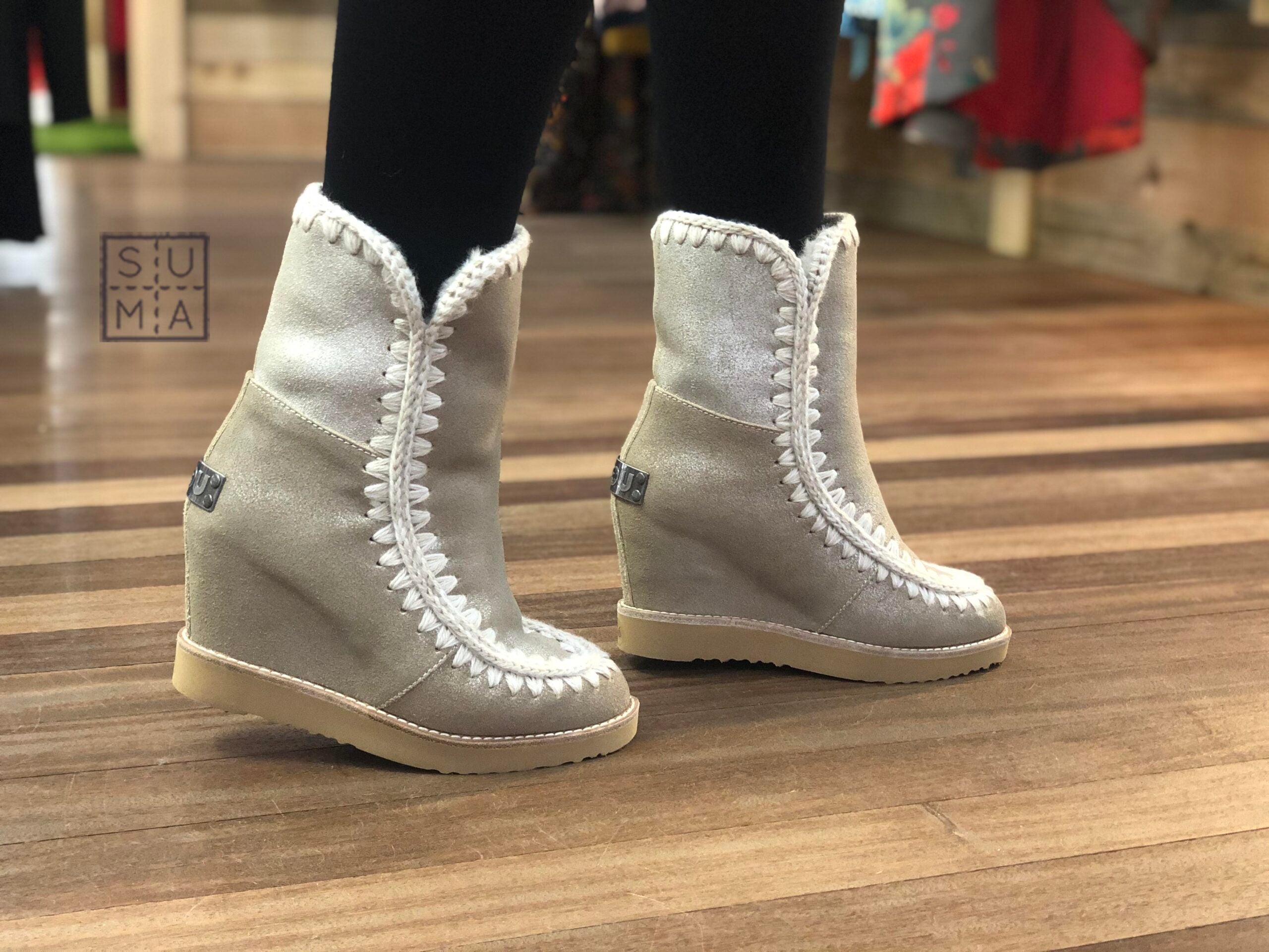 MOU French Toe wedge short stone metallic – Suma s Moda